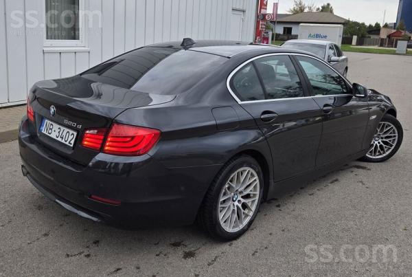 Pelēks BMW 520 2012 Jelgava, ar dzinēja tilpumu 2.00 L un nobraukumu 310 tūkst. km par 6700 €, foto 4 vietnē AUTOMOTO.COM.LV