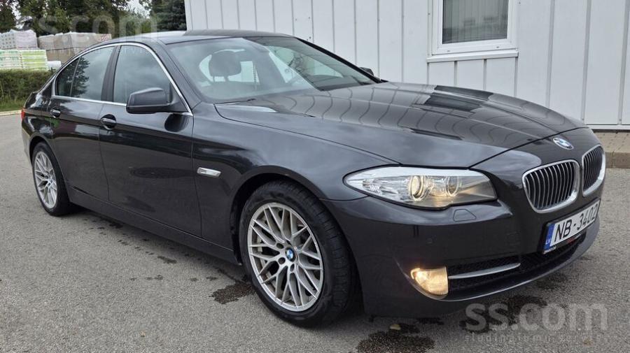 Pelēks BMW 520 2012 Jelgava, ar dzinēja tilpumu 2.00 L un nobraukumu 310 tūkst. km par 6700 €, foto 16 vietnē AUTOMOTO.COM.LV
