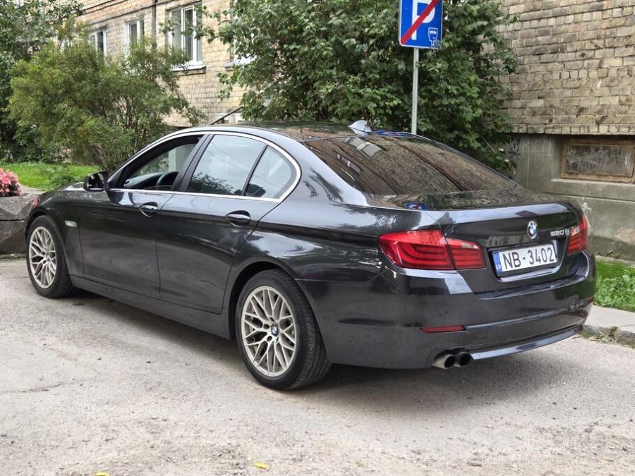 Pelēks BMW 520 2012 Jelgava, ar dzinēja tilpumu 2.00 L un nobraukumu 310 tūkst. km par 6700 €, foto 20 vietnē AUTOMOTO.COM.LV