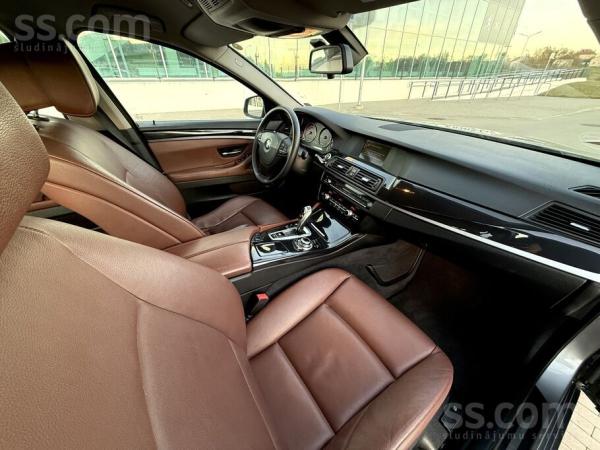 Grey BMW 520 2013 in Rezekne, with an engine capacity of 2.00 L and mileage of 282 thousand km for 7990 €, photo 11 on AUTOMOTO.COM.LV