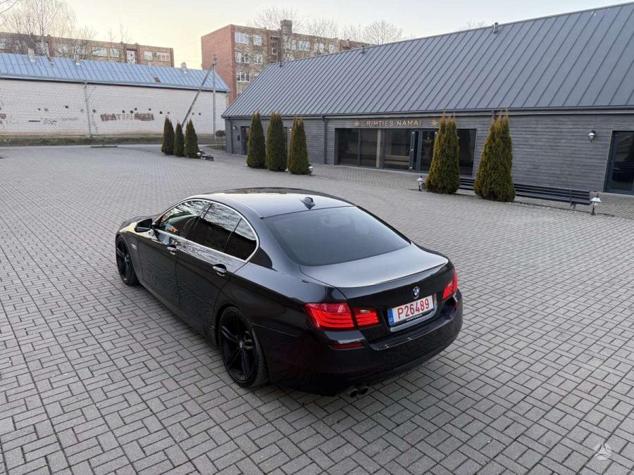 Pelēks BMW 520 2013 Kėdainiai, ar dzinēja tilpumu 2.00 L un nobraukumu 269 tūkst. km par 12300 €, foto 9 vietnē AUTOMOTO.COM.LV