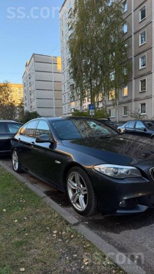 Grey BMW 520 2013 in Riga, with an engine capacity of 2.00 L and mileage of 243 thousand km for 6750 €, photo 3 on AUTOMOTO.COM.LV