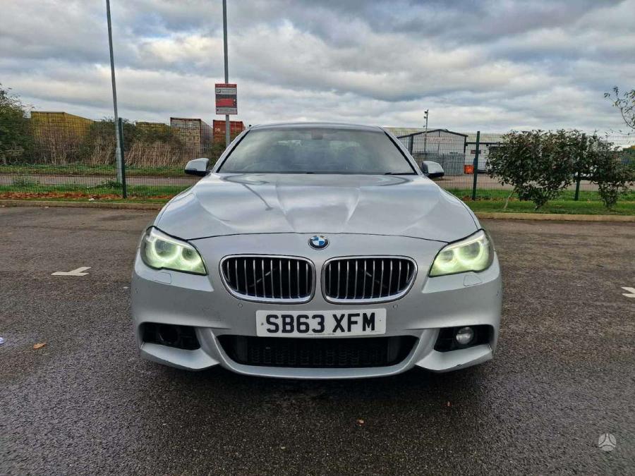 Pelēks BMW 520 2013 Vievis, ar dzinēja tilpumu 2.00 L un nobraukumu 201 tūkst. km par 4300 €, foto 4 vietnē AUTOMOTO.COM.LV