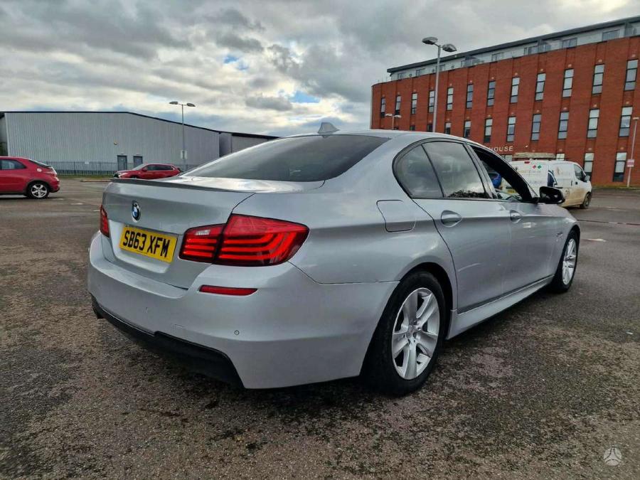 Pelēks BMW 520 2013 Vievis, ar dzinēja tilpumu 2.00 L un nobraukumu 201 tūkst. km par 4300 €, foto 5 vietnē AUTOMOTO.COM.LV