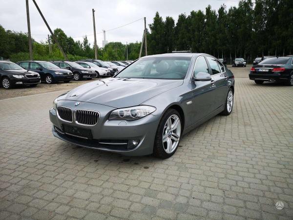 Grey BMW 520 2013 in Radviliskis, with an engine capacity of 2.00 L and mileage of 167 thousand km for 10450 €, photo 1 on AUTOMOTO.COM.LV