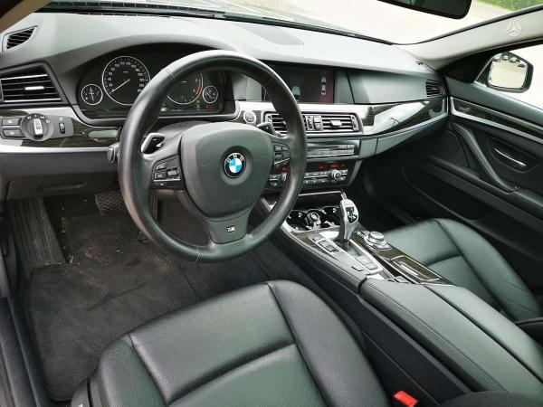 Grey BMW 520 2013 in Radviliskis, with an engine capacity of 2.00 L and mileage of 167 thousand km for 10450 €, photo 10 on AUTOMOTO.COM.LV