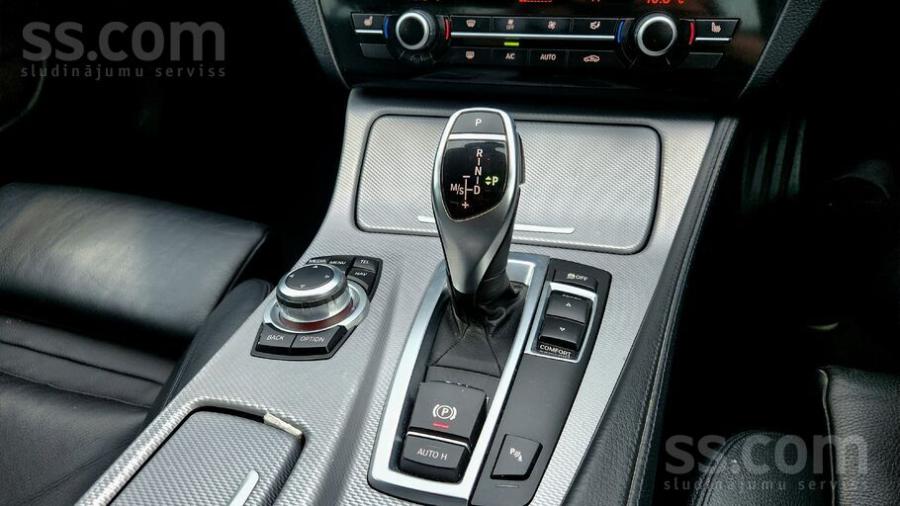 Pelēks BMW 520 2013 Jelgava, ar dzinēja tilpumu 2.00 L un nobraukumu 320 tūkst. km par 4500 €, foto 10 vietnē AUTOMOTO.COM.LV