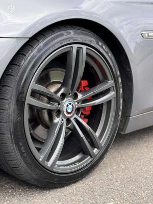 Grey BMW 520 2013 in Klaipeda, with an engine capacity of 2.00 L and mileage of 368 thousand km for 10200 €, photo 6 on AUTOMOTO.COM.LV