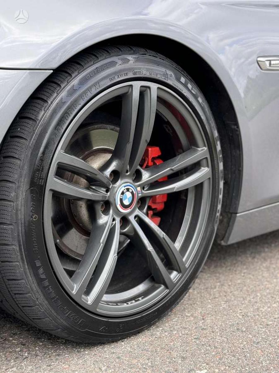 Grey BMW 520 2013 in Klaipeda, with an engine capacity of 2.00 L and mileage of 368 thousand km for 10200 €, photo 6 on AUTOMOTO.COM.LV