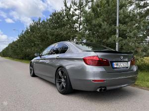 Grey BMW 520 2013 in Klaipeda, with an engine capacity of 2.00 L and mileage of 368 thousand km for 10200 €, photo 9 on AUTOMOTO.COM.LV