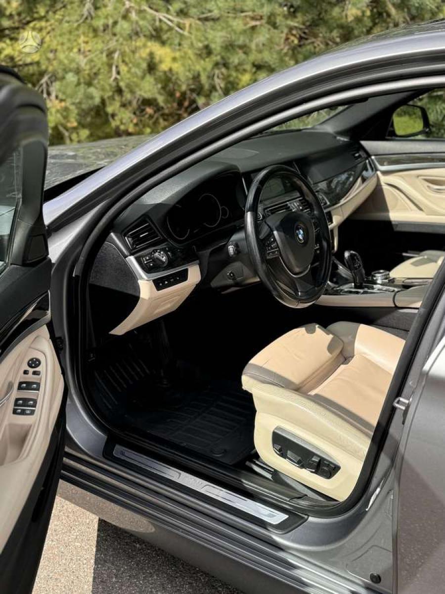 Grey BMW 520 2013 in Klaipeda, with an engine capacity of 2.00 L and mileage of 368 thousand km for 10200 €, photo 22 on AUTOMOTO.COM.LV