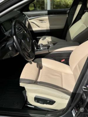 Grey BMW 520 2013 in Klaipeda, with an engine capacity of 2.00 L and mileage of 368 thousand km for 10200 €, photo 23 on AUTOMOTO.COM.LV