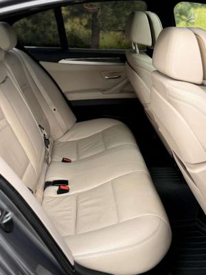 Grey BMW 520 2013 in Klaipeda, with an engine capacity of 2.00 L and mileage of 368 thousand km for 10200 €, photo 38 on AUTOMOTO.COM.LV