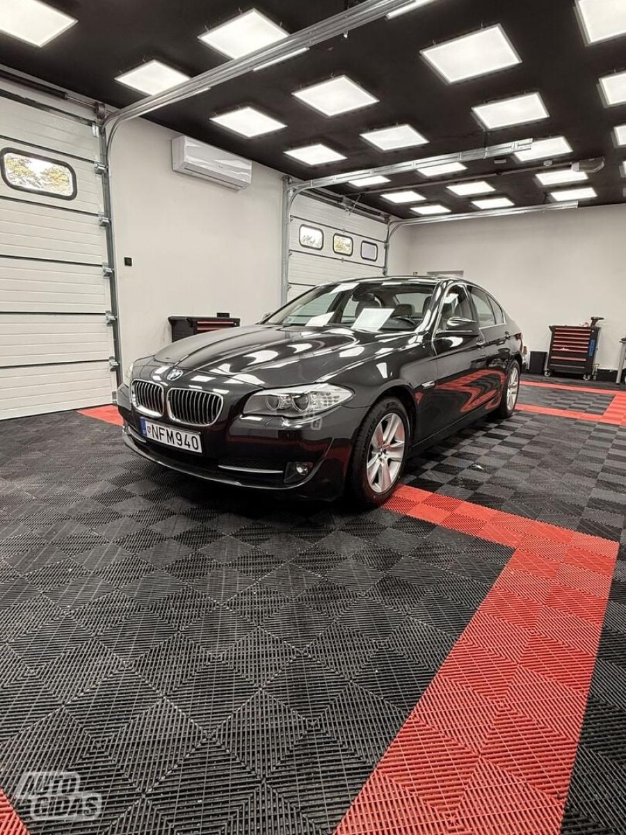 Pelēks BMW 520 2013 Klaipėda, ar dzinēja tilpumu 2.00 L un nobraukumu 314 tūkst. km par 6350 €, foto 4 vietnē AUTOMOTO.COM.LV
