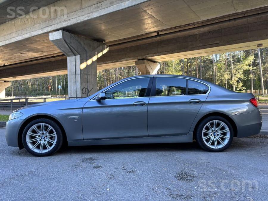 Grey BMW 520 2014 in Riga, with an engine capacity of 2.00 L and mileage of 0 thousand km for 13500 €, photo 3 on AUTOMOTO.COM.LV