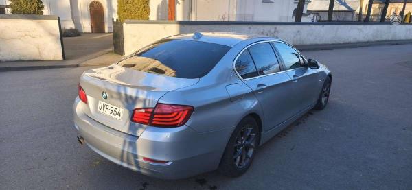 Grey BMW 520 2014 in Kaunas, with an engine capacity of 2.00 L and mileage of 350 thousand km for 7999 €, photo 5 on AUTOMOTO.COM.LV
