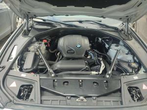 Grey BMW 520 2014 in Kaunas, with an engine capacity of 2.00 L and mileage of 350 thousand km for 7999 €, photo 6 on AUTOMOTO.COM.LV