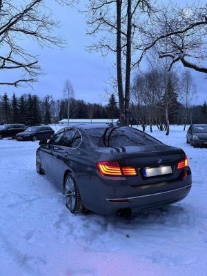 Grey BMW 520 2014 in Kaunas, with an engine capacity of 2.00 L and mileage of 198 thousand km for 15500 €, photo 4 on AUTOMOTO.COM.LV