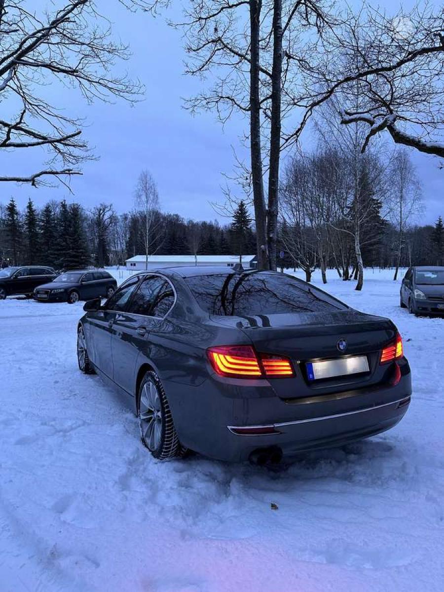 Grey BMW 520 2014 in Kaunas, with an engine capacity of 2.00 L and mileage of 198 thousand km for 15500 €, photo 4 on AUTOMOTO.COM.LV
