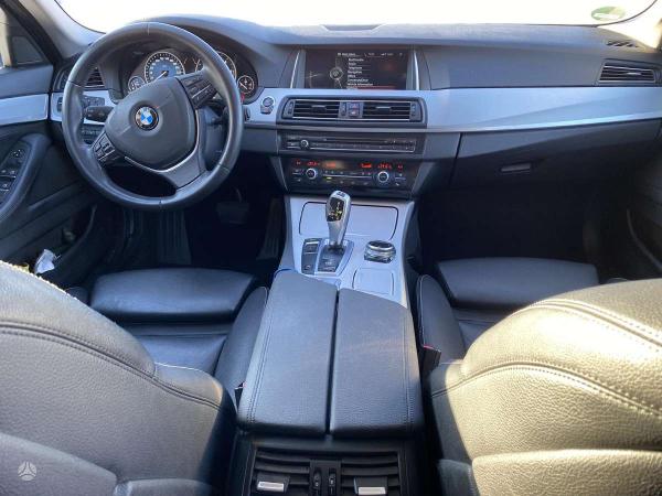 Grey BMW 520 2014 in Marijampole, with an engine capacity of 2.00 L and mileage of 289 thousand km for 11500 €, photo 10 on AUTOMOTO.COM.LV