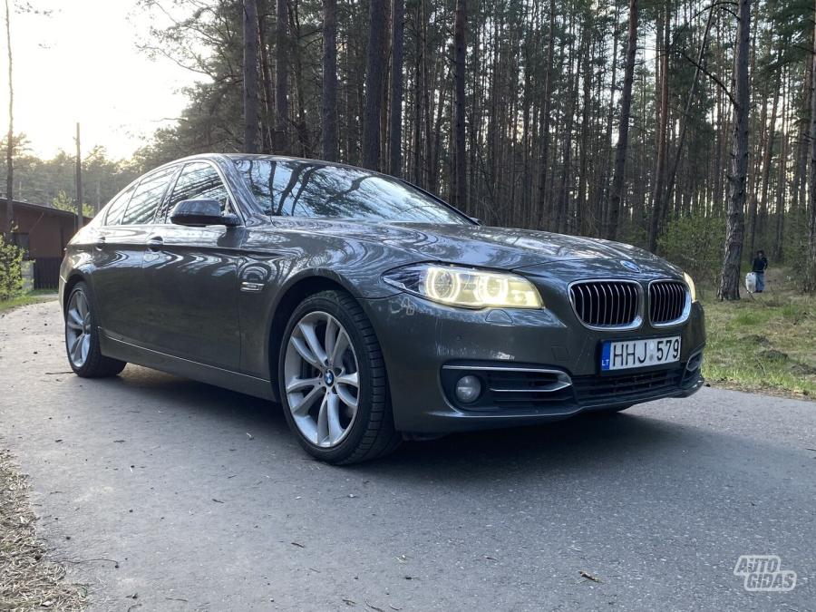 Grey BMW 520 2014 in Vilnius, with an engine capacity of 2.00 L and mileage of 295 thousand km for 10000 €, photo 6 on AUTOMOTO.COM.LV