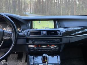 Grey BMW 520 2014 in Vilnius, with an engine capacity of 2.00 L and mileage of 295 thousand km for 10000 €, photo 12 on AUTOMOTO.COM.LV