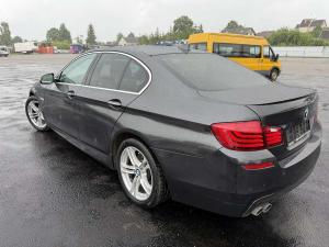 Grey BMW 520 2014 in Utena, with an engine capacity of 2.00 L and mileage of 400 thousand km for 6650 €, photo 5 on AUTOMOTO.COM.LV