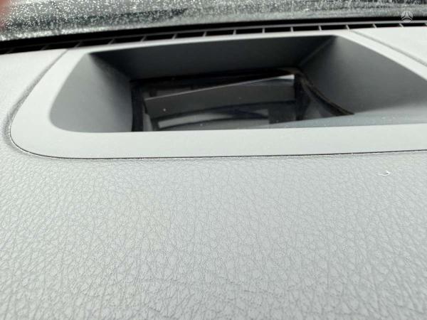 Grey BMW 520 2014 in Utena, with an engine capacity of 2.00 L and mileage of 400 thousand km for 6650 €, photo 9 on AUTOMOTO.COM.LV