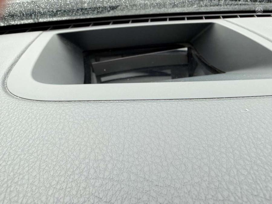 Grey BMW 520 2014 in Utena, with an engine capacity of 2.00 L and mileage of 400 thousand km for 6650 €, photo 10 on AUTOMOTO.COM.LV
