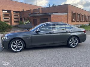 Grey BMW 520 2014 in Vilnius, with an engine capacity of 2.00 L and mileage of 295 thousand km for 9600 €, photo 3 on AUTOMOTO.COM.LV