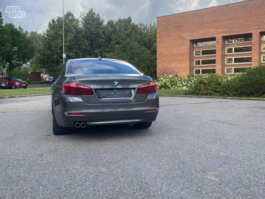 Grey BMW 520 2014 in Vilnius, with an engine capacity of 2.00 L and mileage of 295 thousand km for 9600 €, photo 5 on AUTOMOTO.COM.LV