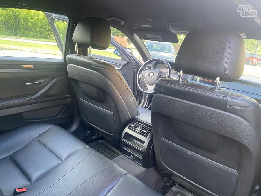 Grey BMW 520 2014 in Vilnius, with an engine capacity of 2.00 L and mileage of 295 thousand km for 9600 €, photo 14 on AUTOMOTO.COM.LV