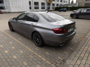 Grey BMW 520 2014 in Riga, with an engine capacity of 2.00 L and mileage of 300 thousand km for 11000 €, photo 5 on AUTOMOTO.COM.LV