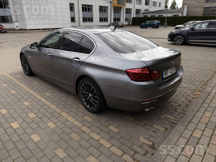 Grey BMW 520 2014 in Riga, with an engine capacity of 2.00 L and mileage of 300 thousand km for 11000 €, photo 5 on AUTOMOTO.COM.LV