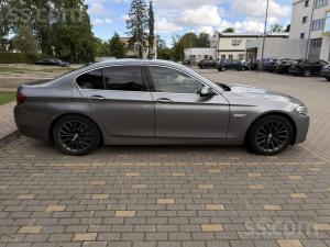 Grey BMW 520 2014 in Riga, with an engine capacity of 2.00 L and mileage of 300 thousand km for 11000 €, photo 7 on AUTOMOTO.COM.LV