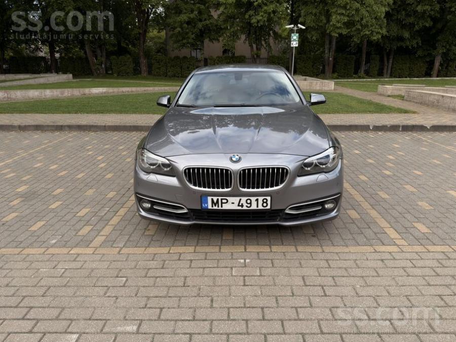 Grey BMW 520 2014 in Riga, with an engine capacity of 2.00 L and mileage of 300 thousand km for 11000 €, photo 8 on AUTOMOTO.COM.LV
