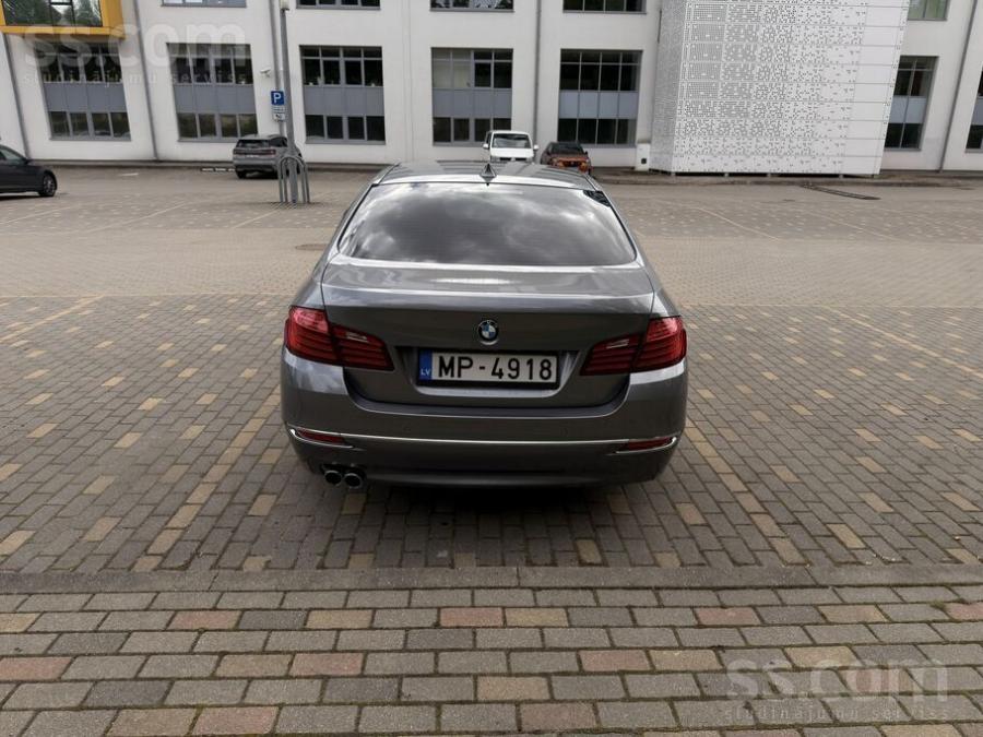 Grey BMW 520 2014 in Riga, with an engine capacity of 2.00 L and mileage of 300 thousand km for 11000 €, photo 9 on AUTOMOTO.COM.LV