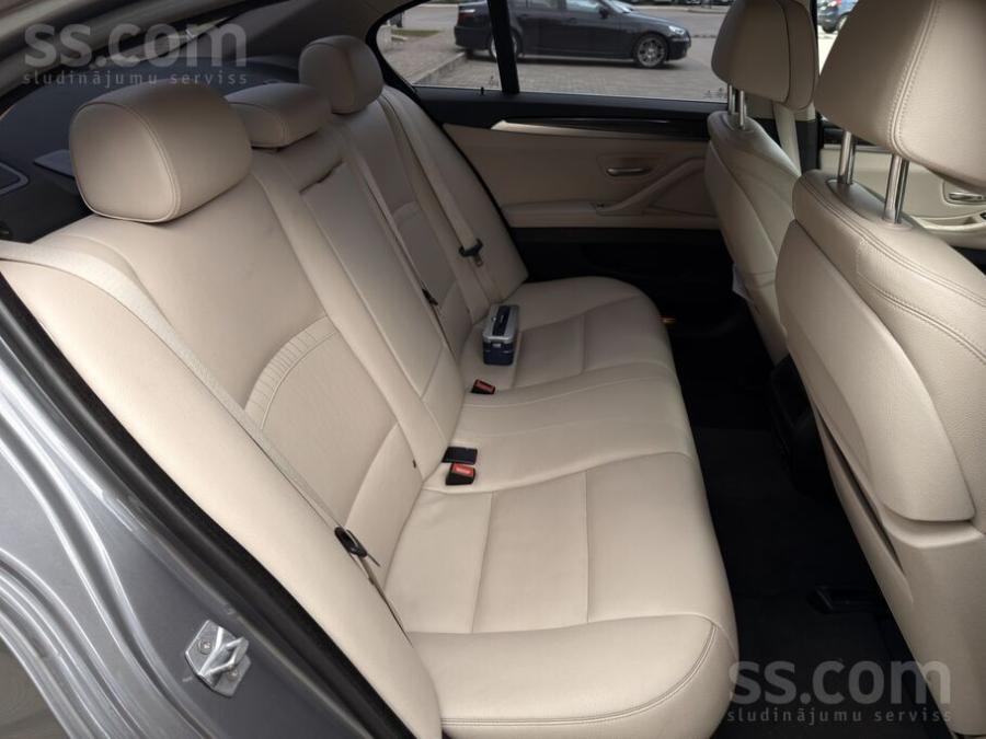 Grey BMW 520 2014 in Riga, with an engine capacity of 2.00 L and mileage of 300 thousand km for 10500 €, photo 16 on AUTOMOTO.COM.LV