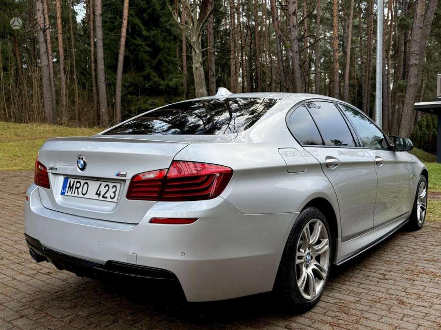 Pelēks BMW 520 2015 Viļņa, ar dzinēja tilpumu 2.00 L un nobraukumu 221 tūkst. km par 10200 €, foto 4 vietnē AUTOMOTO.COM.LV