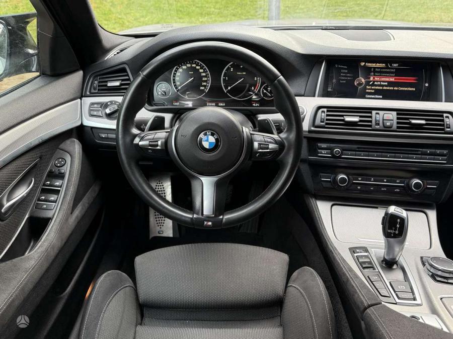 Pelēks BMW 520 2015 Viļņa, ar dzinēja tilpumu 2.00 L un nobraukumu 221 tūkst. km par 10200 €, foto 12 vietnē AUTOMOTO.COM.LV