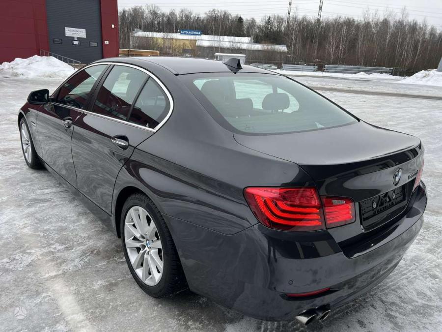 Pelēks BMW 520 2015 Kauņa, ar dzinēja tilpumu 2.00 L un nobraukumu 306 tūkst. km par 12290 €, foto 9 vietnē AUTOMOTO.COM.LV