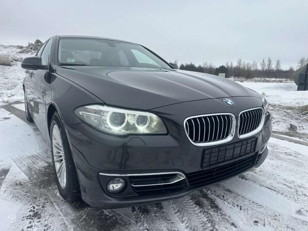 Grey BMW 520 2015 in Vilnius, with an engine capacity of 2.00 L and mileage of 227 thousand km for 11650 €, photo 1 on AUTOMOTO.COM.LV
