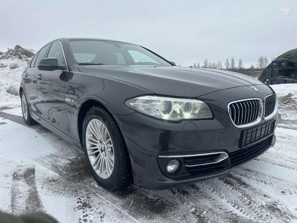 Grey BMW 520 2015 in Vilnius, with an engine capacity of 2.00 L and mileage of 227 thousand km for 11650 €, photo 2 on AUTOMOTO.COM.LV