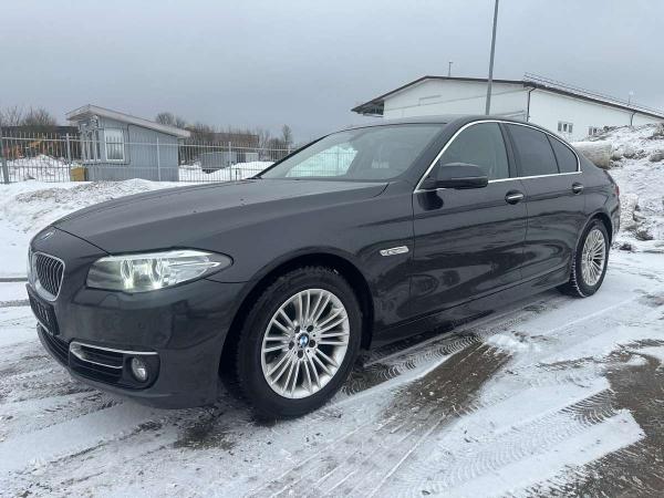 Grey BMW 520 2015 in Vilnius, with an engine capacity of 2.00 L and mileage of 227 thousand km for 11650 €, photo 4 on AUTOMOTO.COM.LV