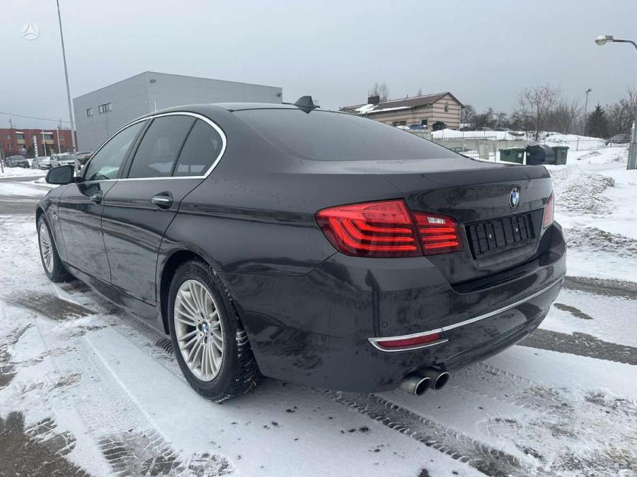 Pelēks BMW 520 2015 Viļņa, ar dzinēja tilpumu 2.00 L un nobraukumu 227 tūkst. km par 11650 €, foto 7 vietnē AUTOMOTO.COM.LV