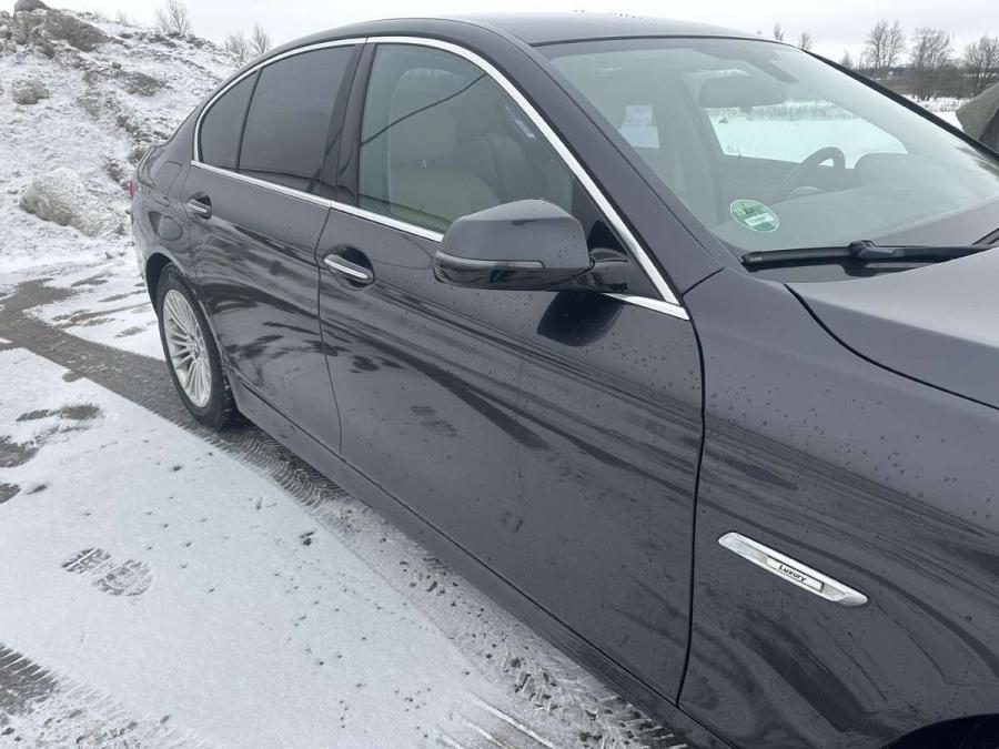 Pelēks BMW 520 2015 Viļņa, ar dzinēja tilpumu 2.00 L un nobraukumu 227 tūkst. km par 11650 €, foto 17 vietnē AUTOMOTO.COM.LV