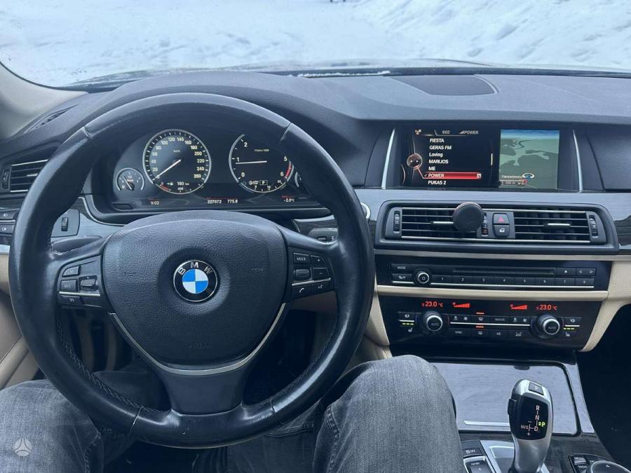 Pelēks BMW 520 2015 Viļņa, ar dzinēja tilpumu 2.00 L un nobraukumu 227 tūkst. km par 11650 €, foto 20 vietnē AUTOMOTO.COM.LV