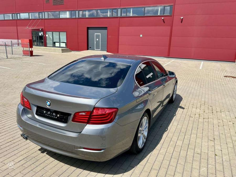 Серый БМВ 520 2015 в Каунас, объемом двигателя 2.00 л и пробегом 268 тыс. км за 10499 €, фото 11 на AUTOMOTO.COM.LV