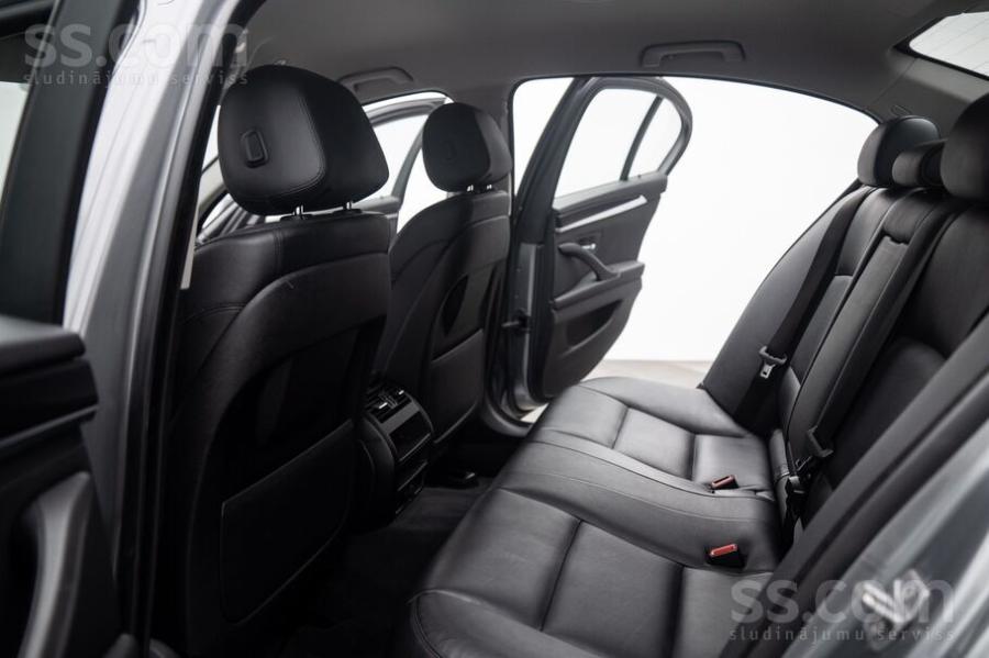Pelēks BMW 520 2015 Tallina, ar dzinēja tilpumu 2.00 L un nobraukumu 249 tūkst. km par 11799 €, foto 11 vietnē AUTOMOTO.COM.LV
