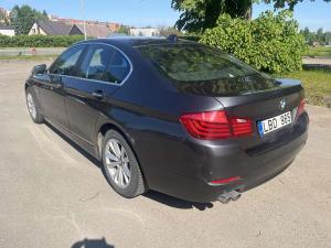 Pelēks BMW 520 2015 Panevēža, ar dzinēja tilpumu 2.00 L un nobraukumu 307 tūkst. km par 7300 €, foto 8 vietnē AUTOMOTO.COM.LV